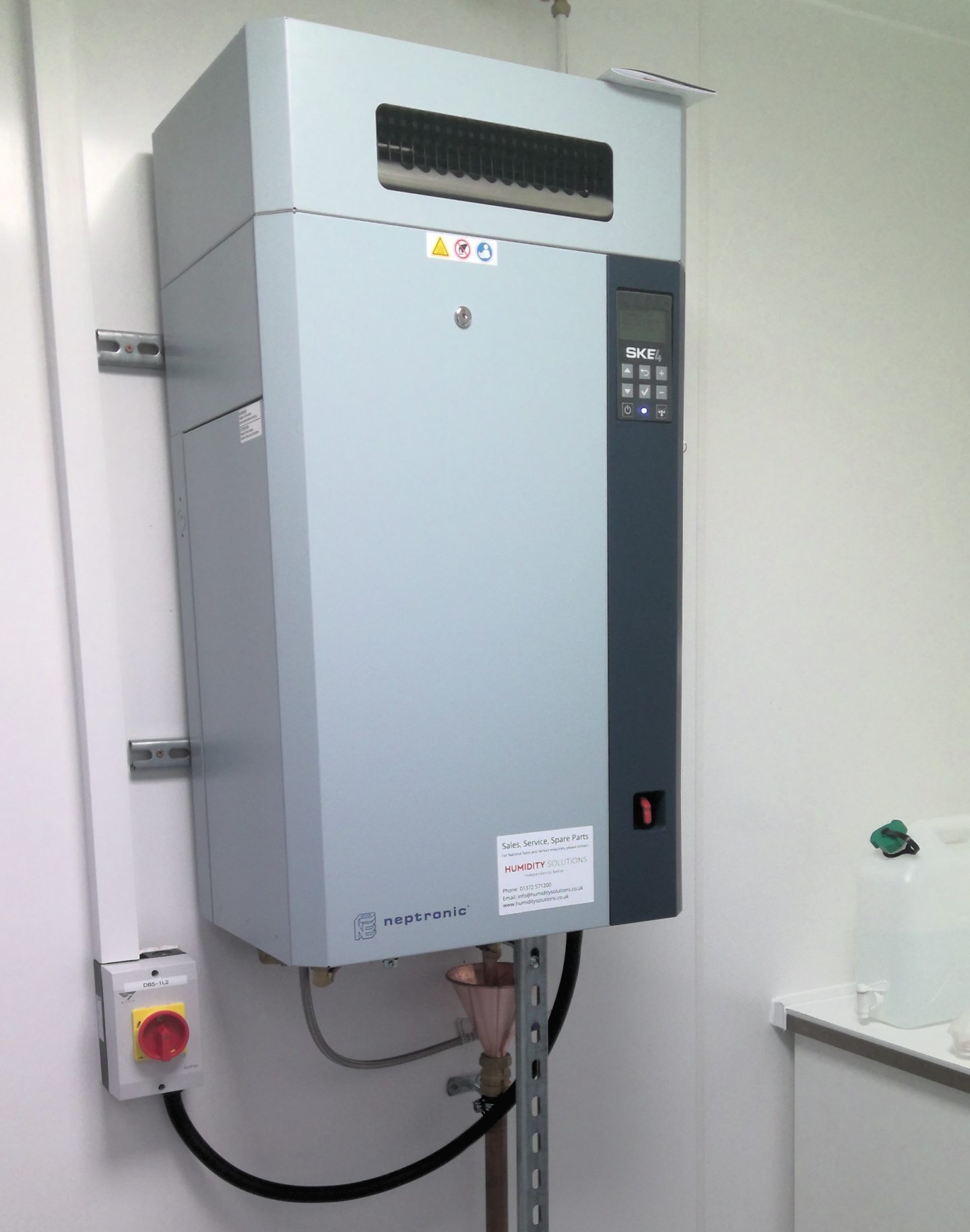 Humidity Solutions Case Study - Scientific lab achieves reliable ...