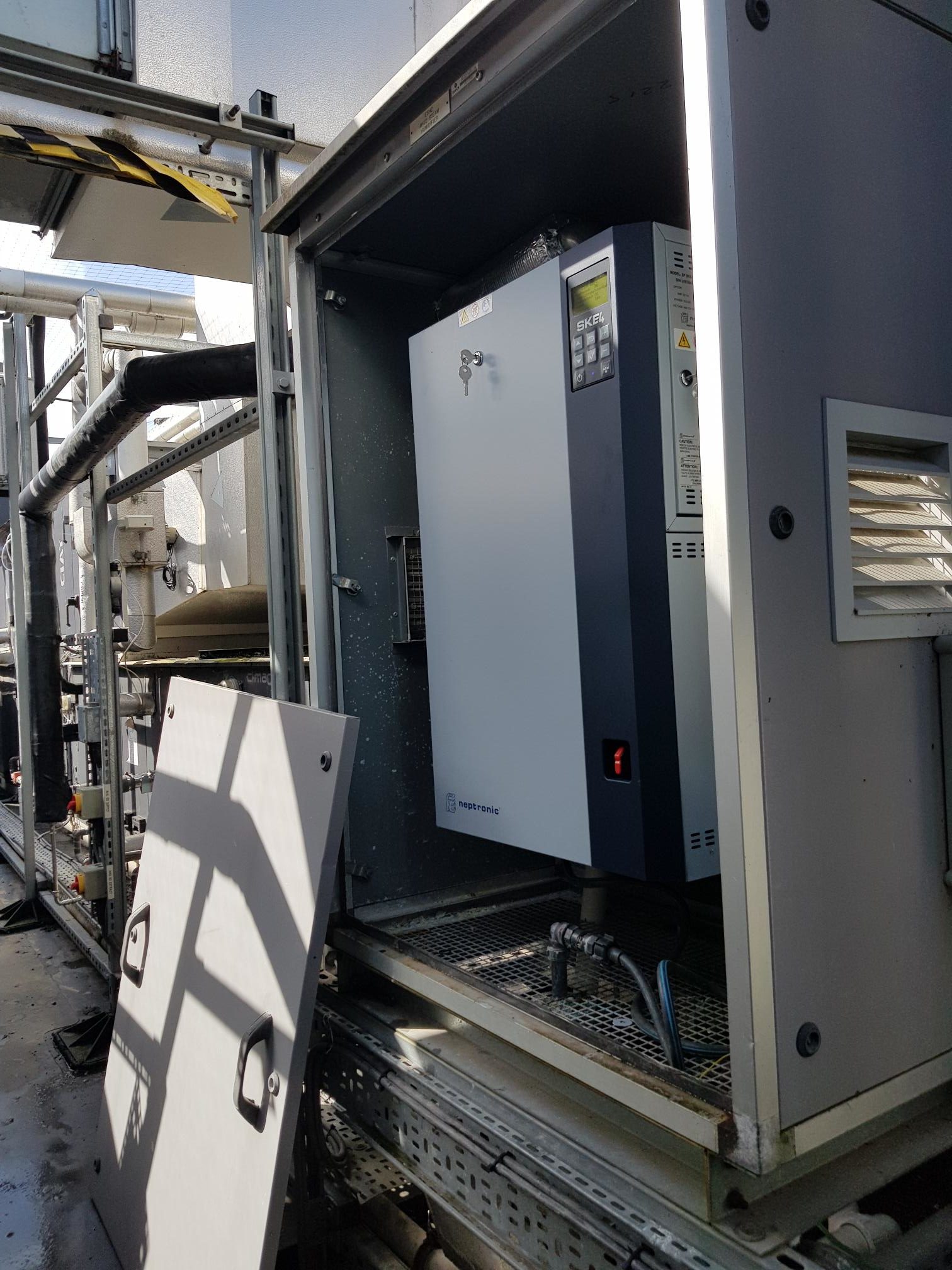 Artefacts protected with Resistive Humidifier by Humidity Solutions